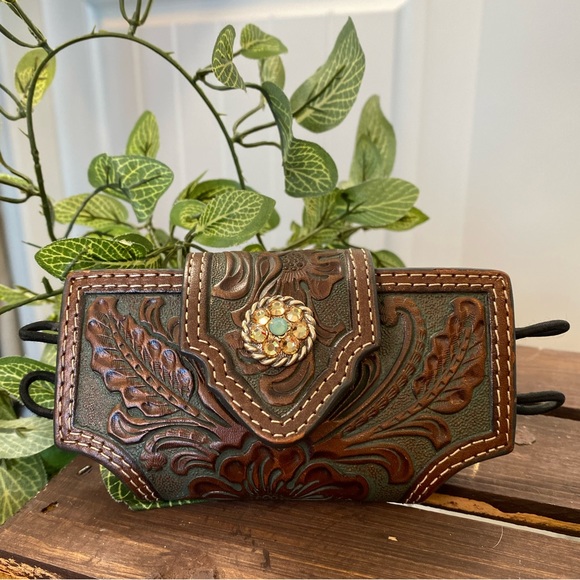 Nocona | Accessories | Nocona Embossed Tooled Belt Pouch Embellished | Poshmark